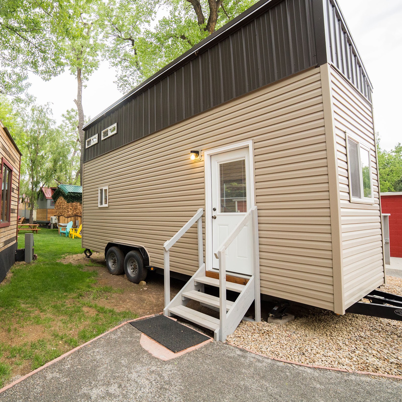 TINY HOUSE TOWN: The Pop Top (192 Sq Ft)