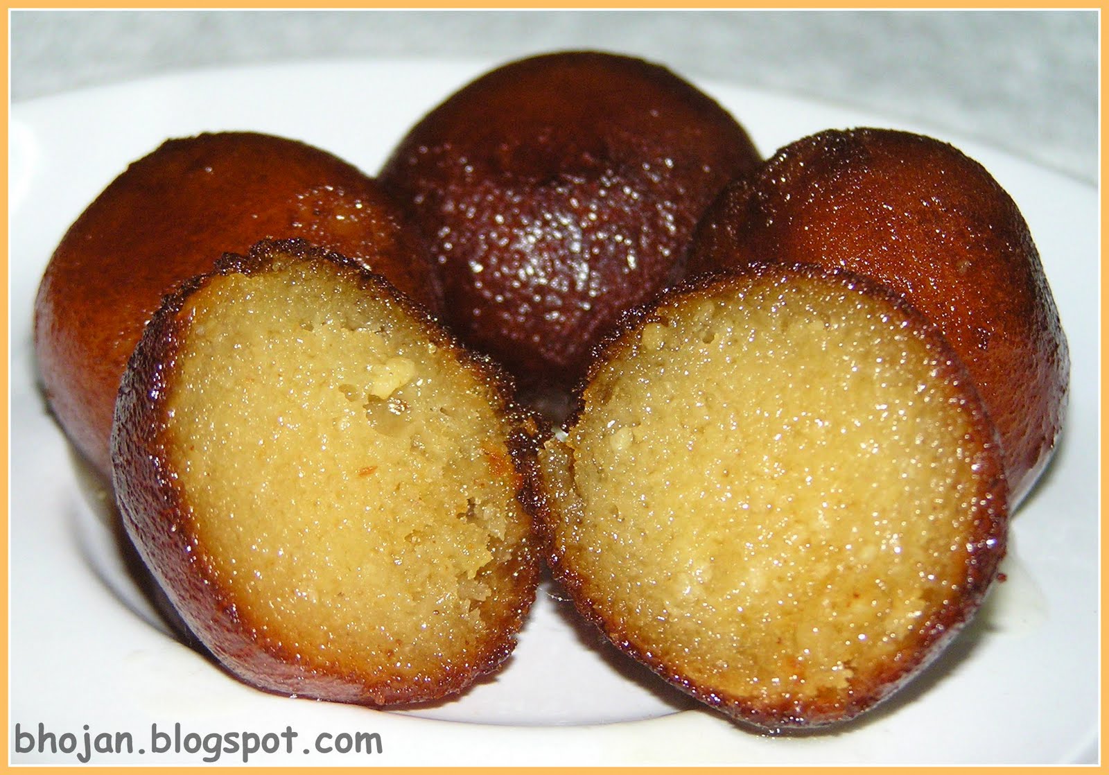 Bhojan: Gulab Jamuns