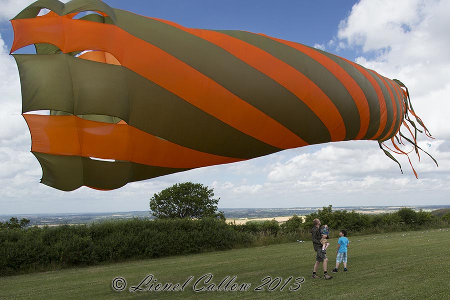 Lionel Callow Photography: Kite Festival Dunstable Downs