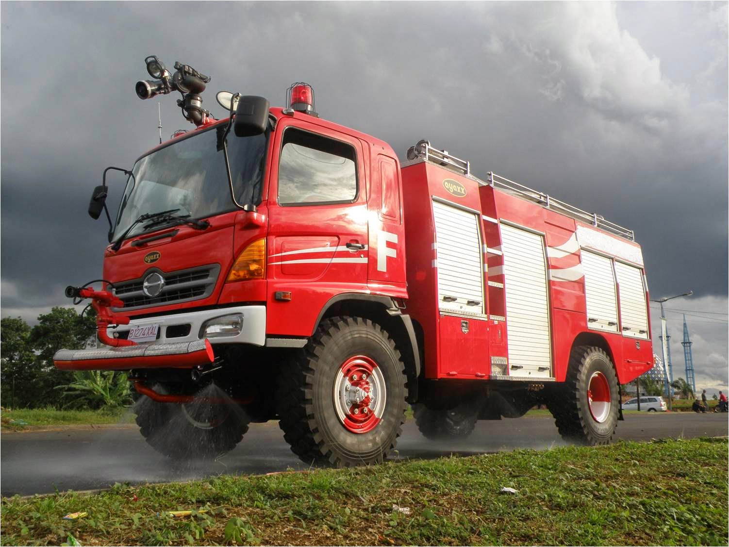 Mobil Damkar Indonesia Ayaxx | Ayaxx Fire Truck | Mobil pemadam ...