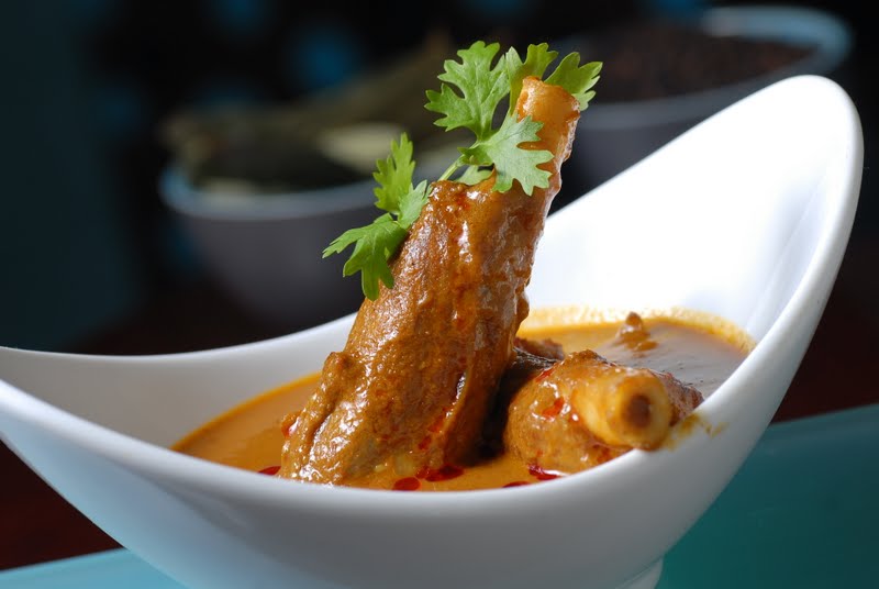 Vaango! Saapidalam !!!: MUTTON NALLI ELUMBU KUZHAMBU