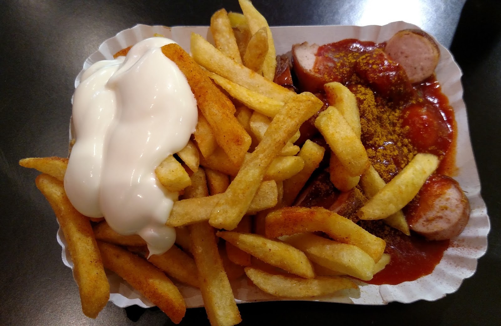 PIG OUT SPOTS: Curry Rock (Berlin, Germany)