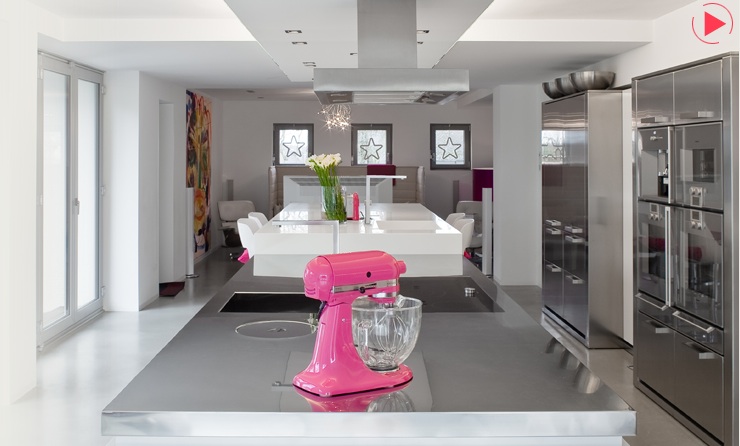 Maison Grace: Boffi Koeln Pink and White Kitchen Maison Grace: Boffi Koeln Pink and White Kitchen