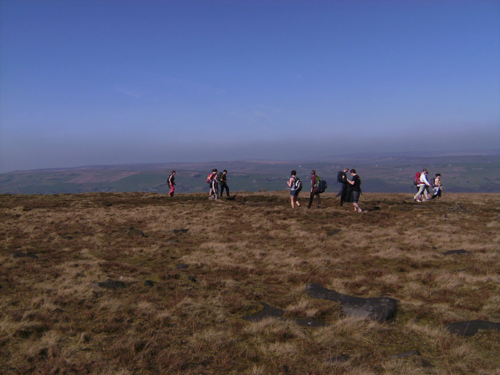 Martys` walks: Hebden Bridge to Stoodley Pike - 5 miles. Winja Walk.