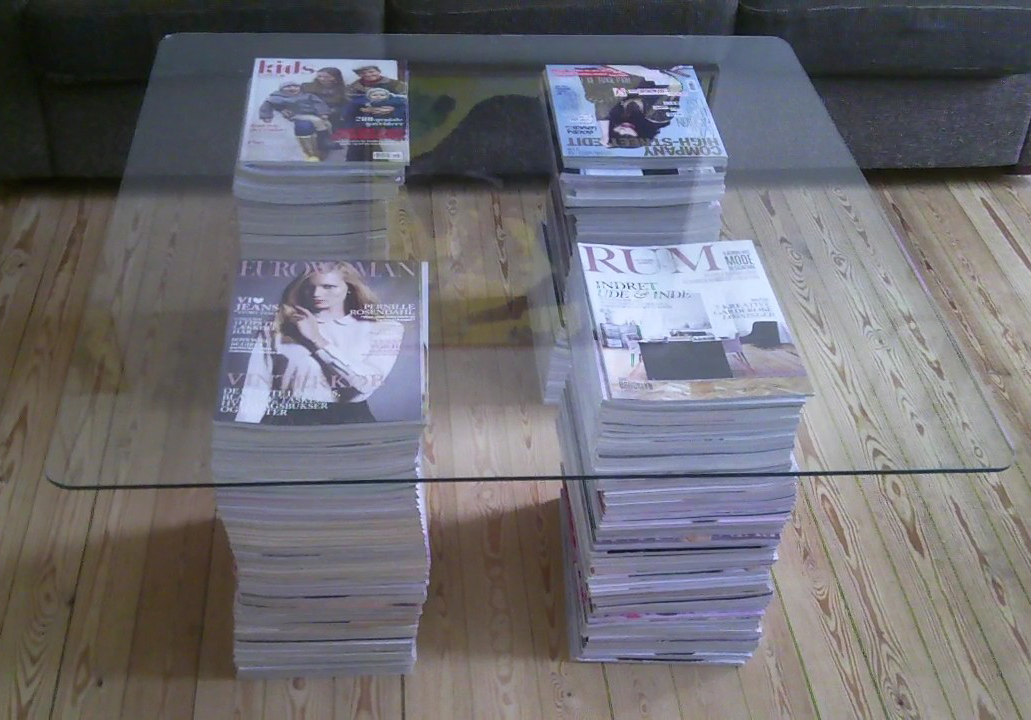 must HAVE inspiration: Magazine Table