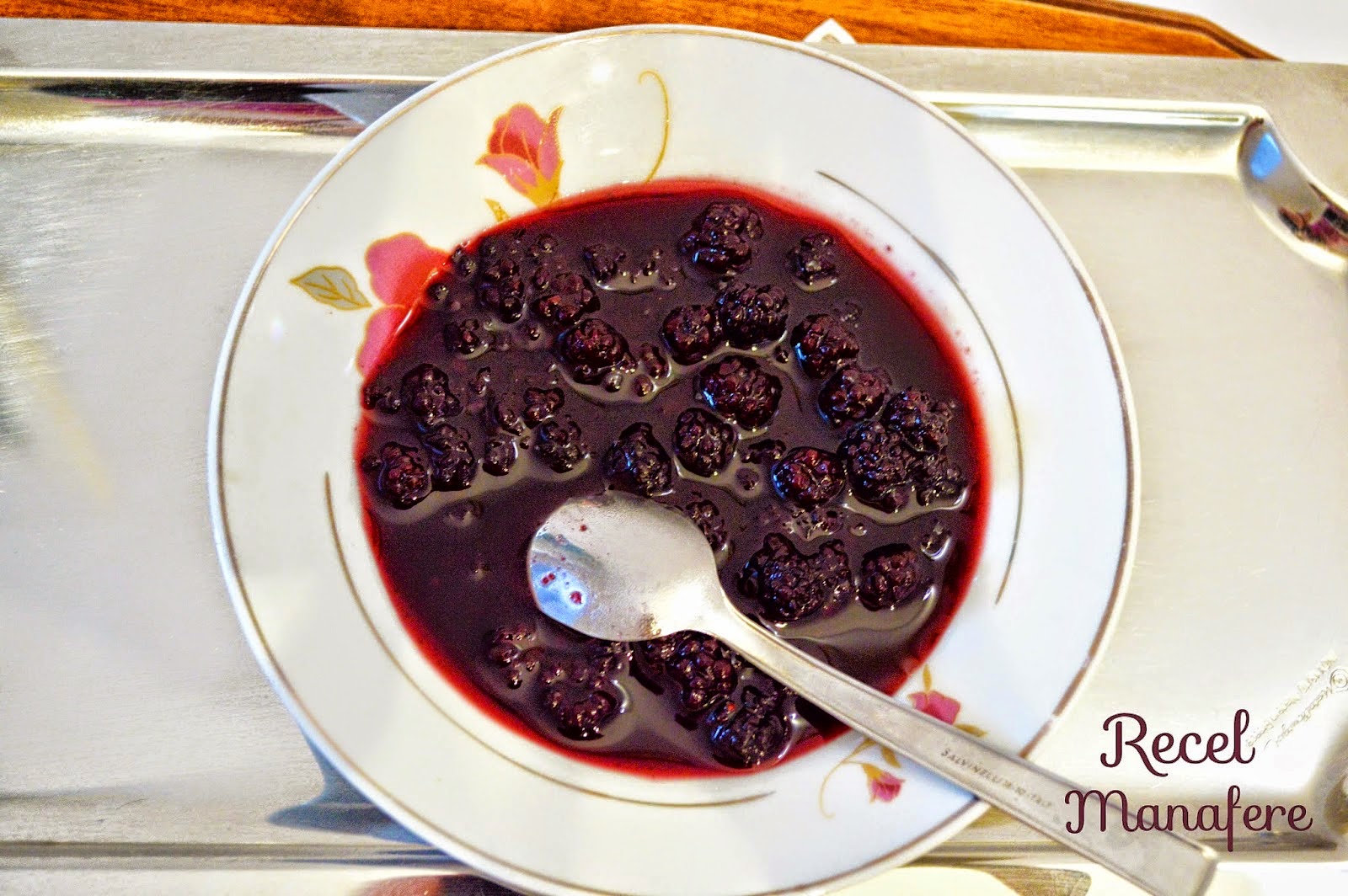 Recel me manaferra | Receta Gatimi Tradicionale dhe nga Bota