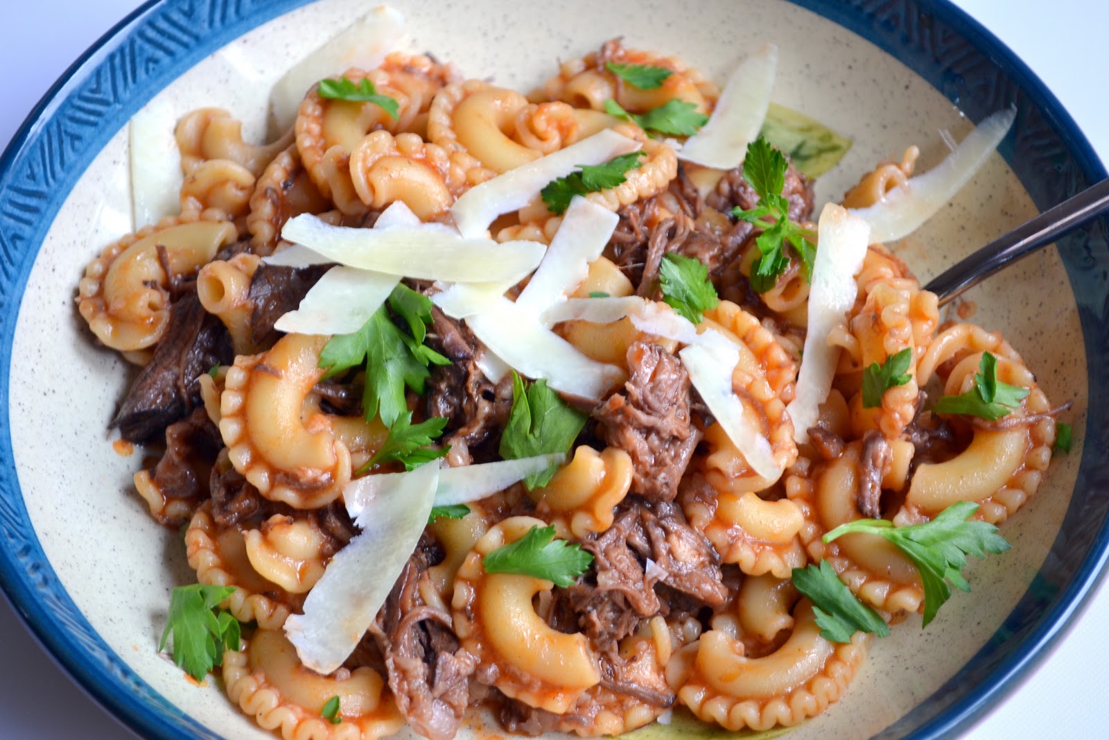 Hardly Housewives: Galletti Pasta with Braised Short Rib Sauce