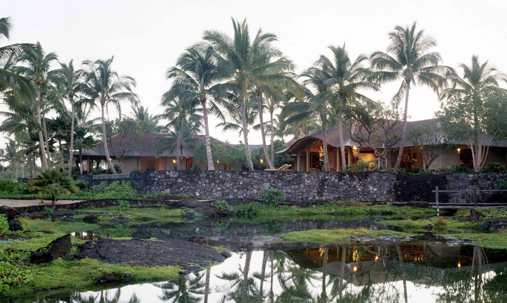 Tropical Stone House - Tropical Architecture