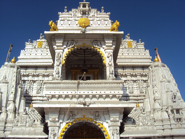 Most Beautiful in the World: jain temple