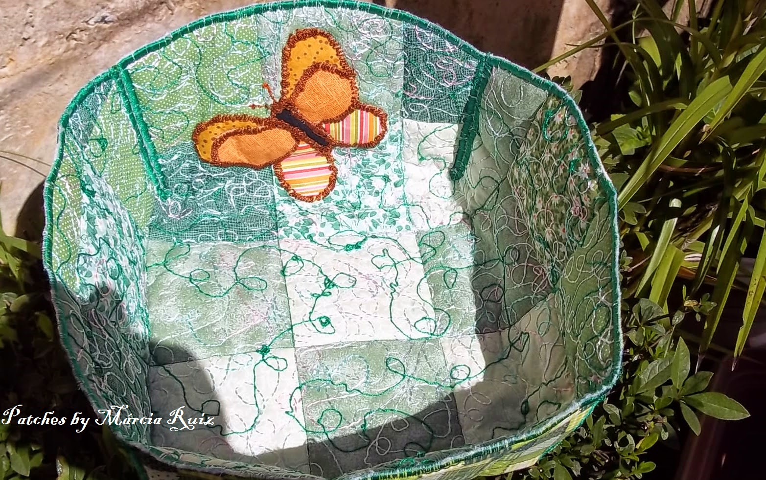 Patches by Márcia Ruiz: Cesta de tecido - patchwork