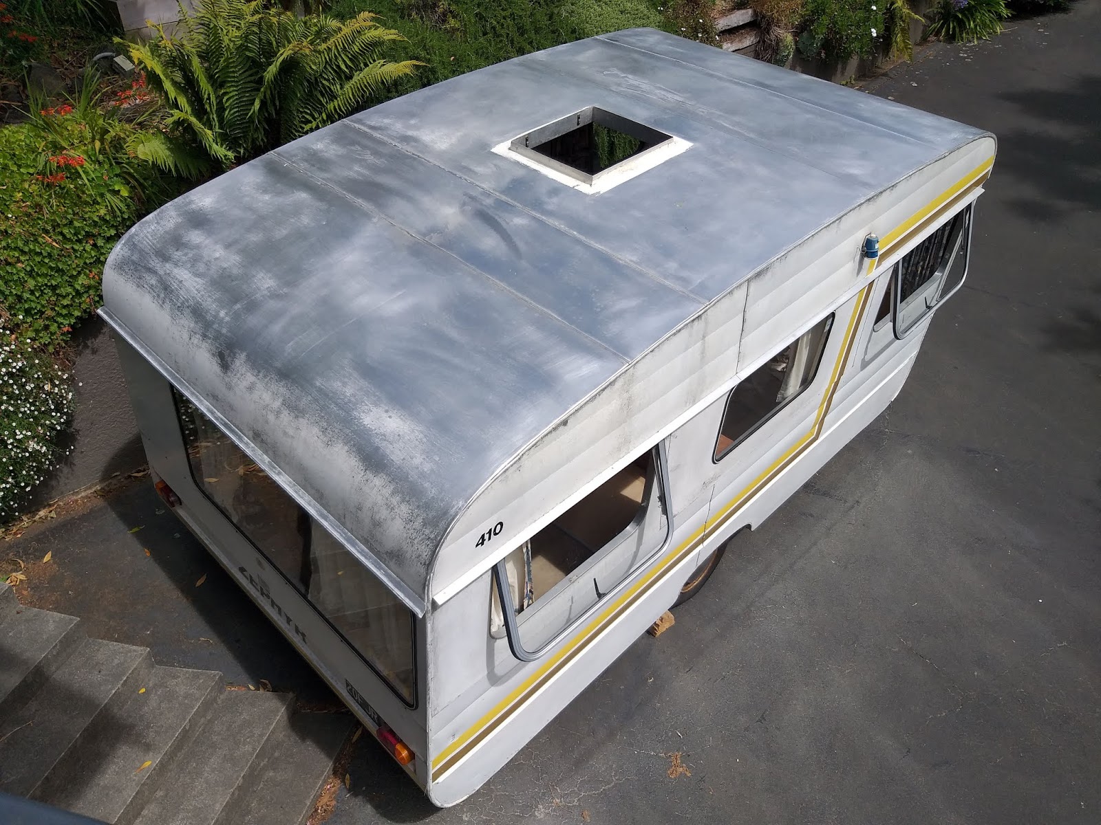 Restoring Zeph - a Vintage Caravan: How to waterproof a caravan's roof ...
