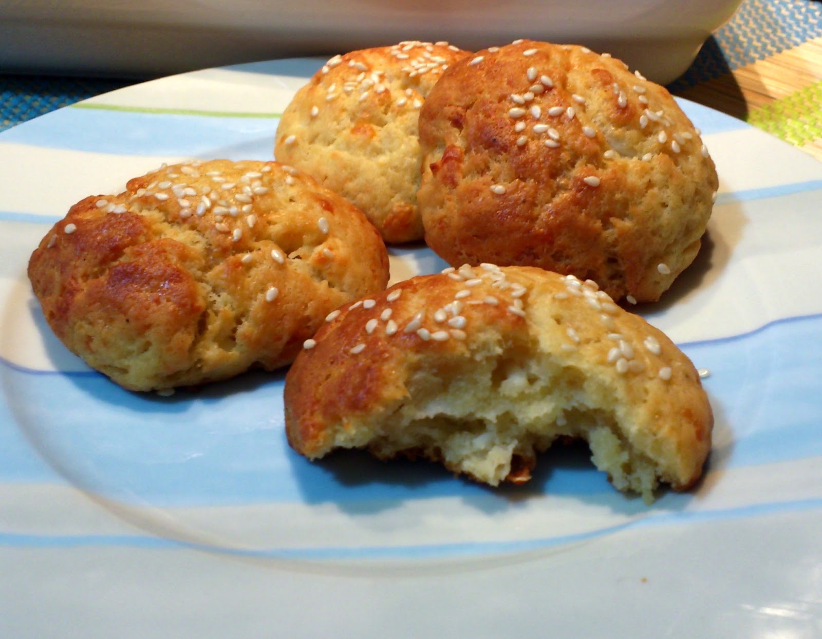 Come to cook: Τυροπιτακια τεμπελικα χωρις φυλλο