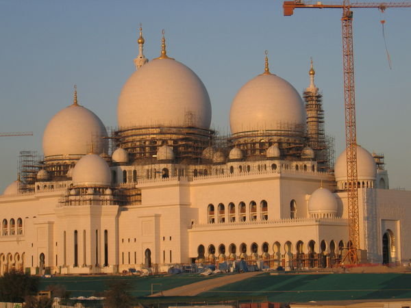 Biggest mosque in the worldamazedwallpaper