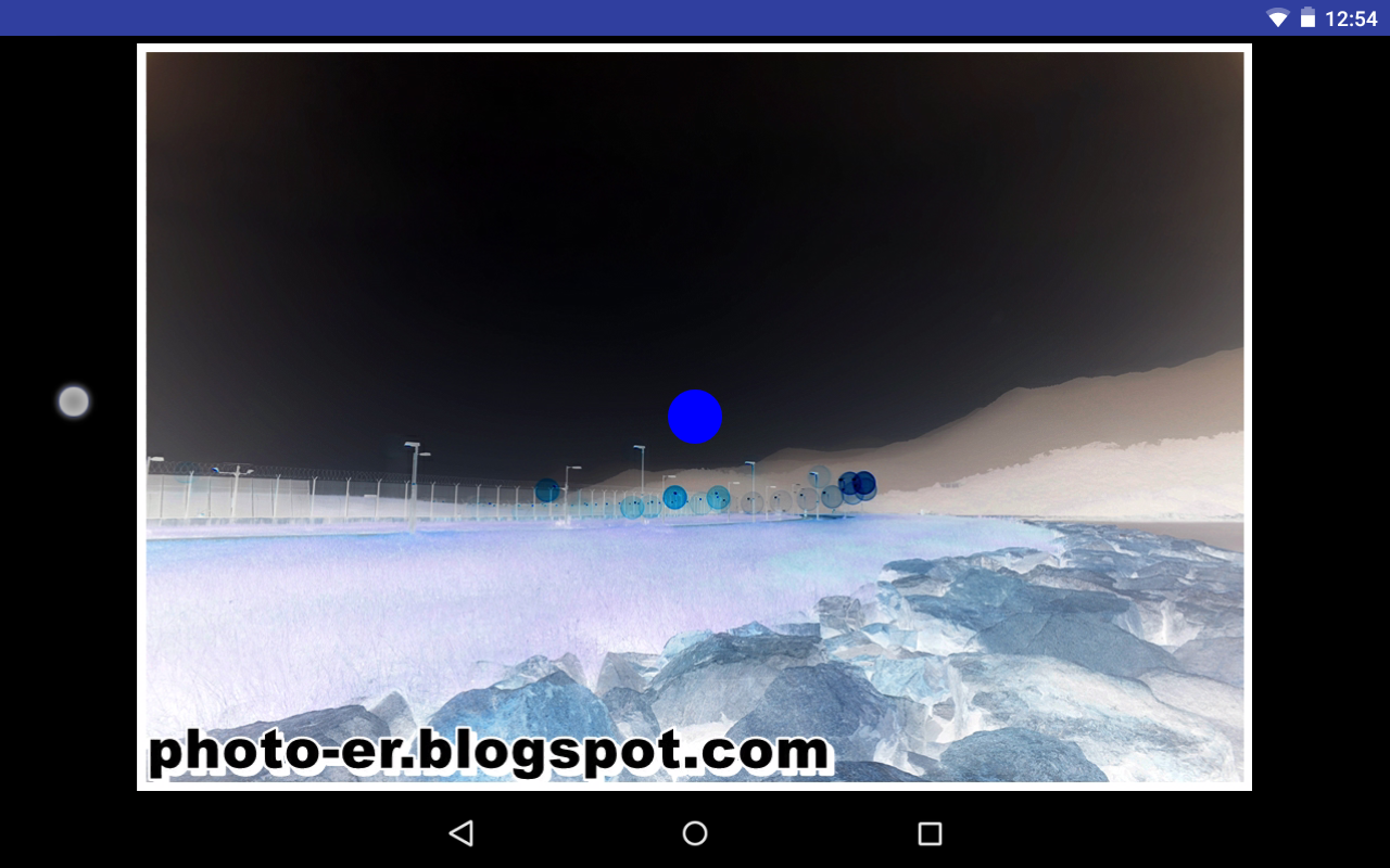 Android-er: Display image in opposite color to Trick your brain