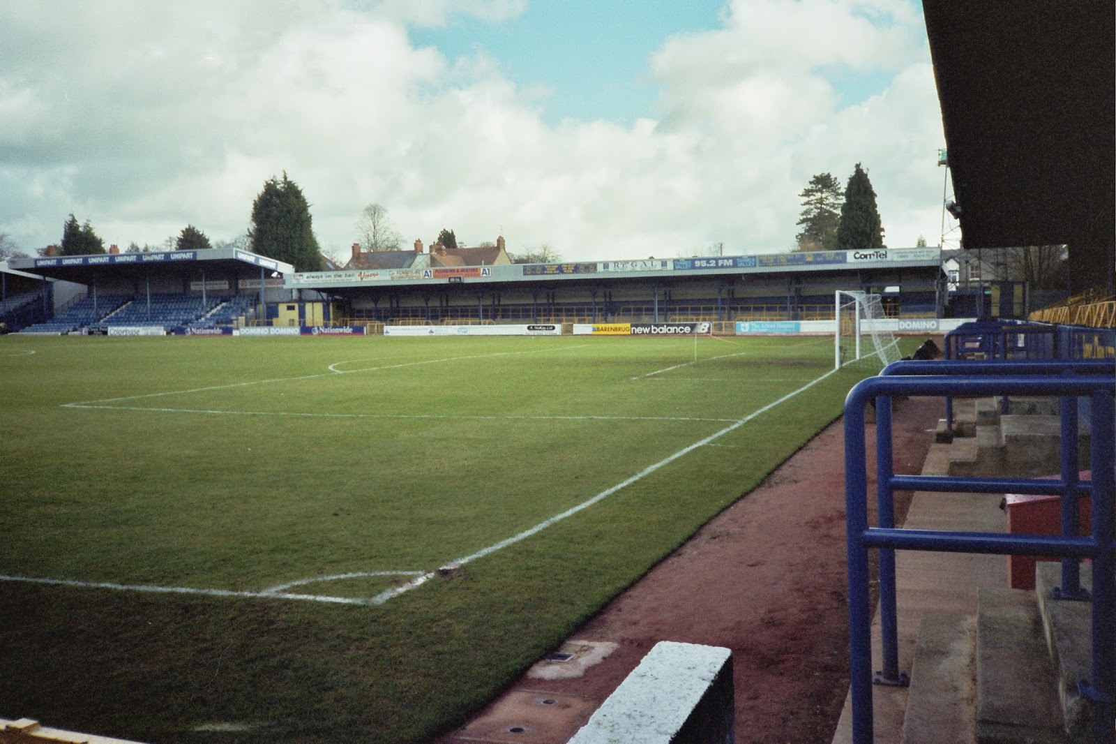 The Wycombe Wanderer: Oxford United - The Manor Ground