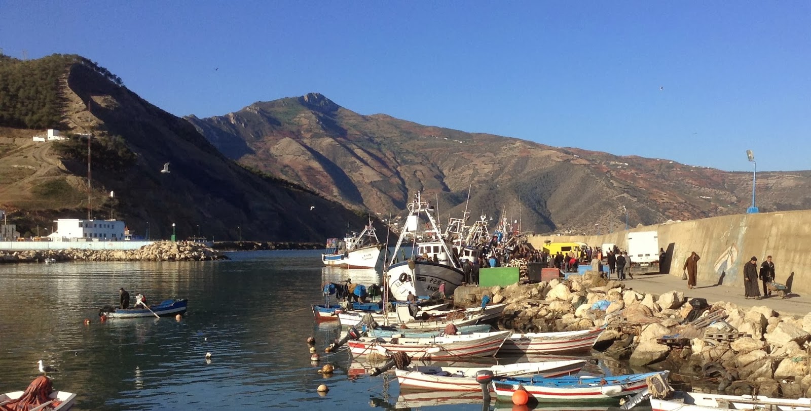 Gilles et lucette au Maroc: El Jebha