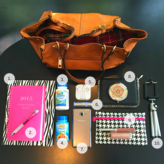 Daily Dose of Fashion and Beauty: What's In My Purse? - # ...