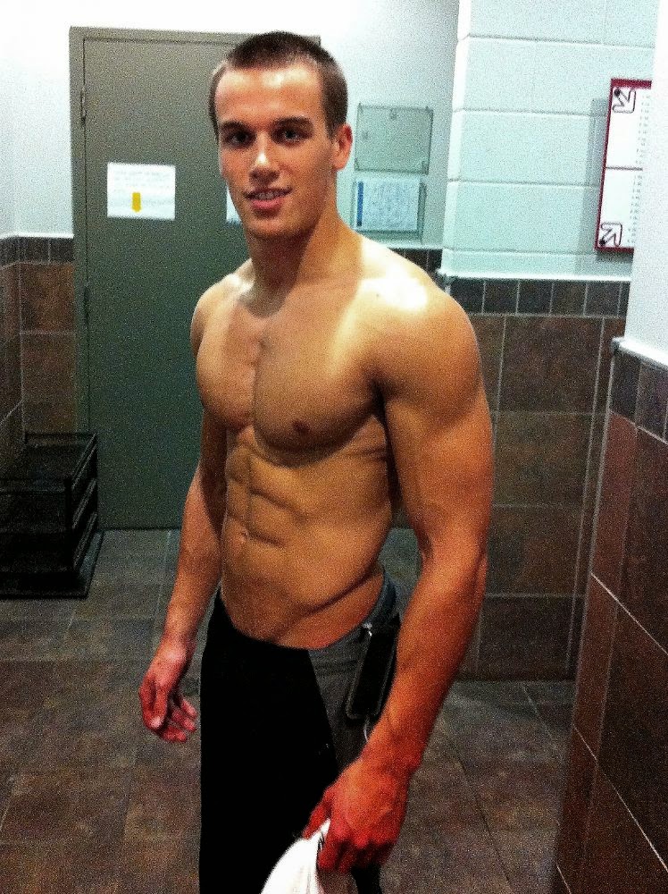 Daily Bodybuilding Motivation: SIX PACK ABS MALE MODEL MARC FITT