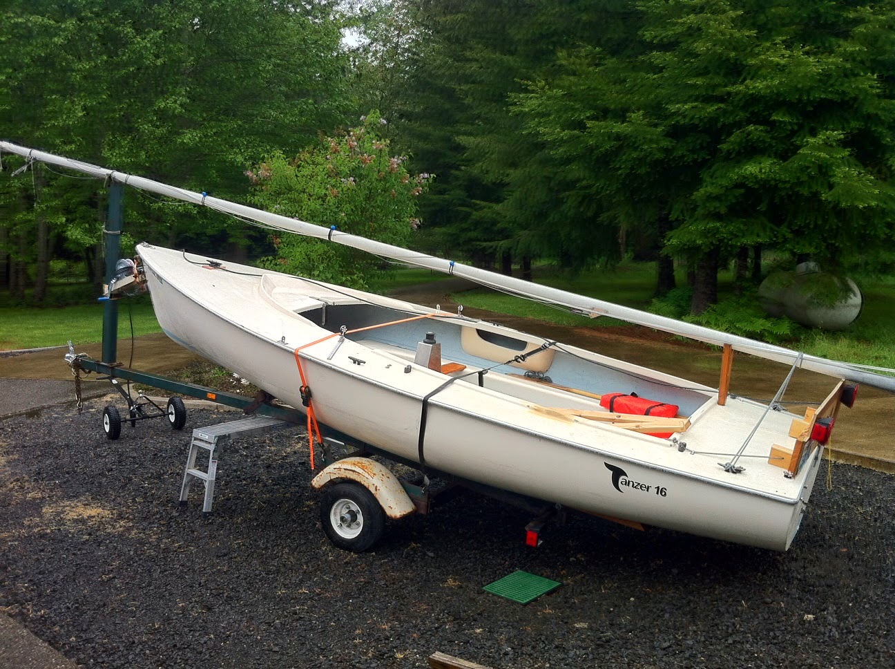 Tanzer 16: Tanzer 16 First Race -- broke my damn arm