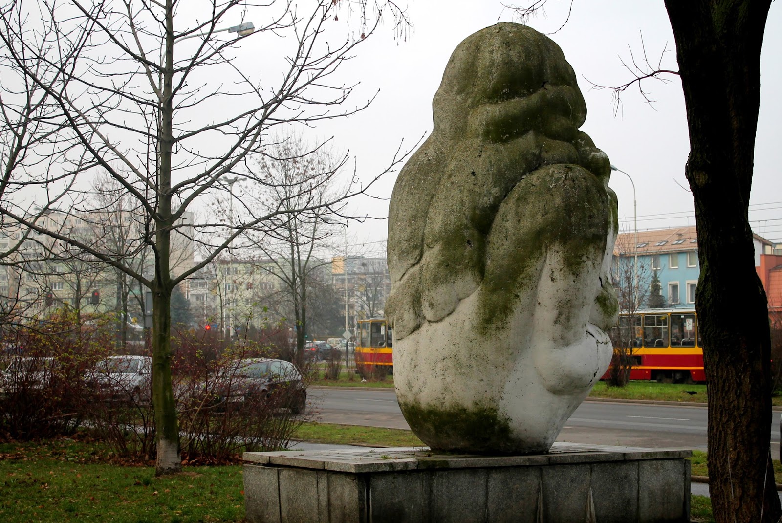 baedeker łódzki: RZEŹBA "MACIERZYŃSTWO" - RETKINIA.