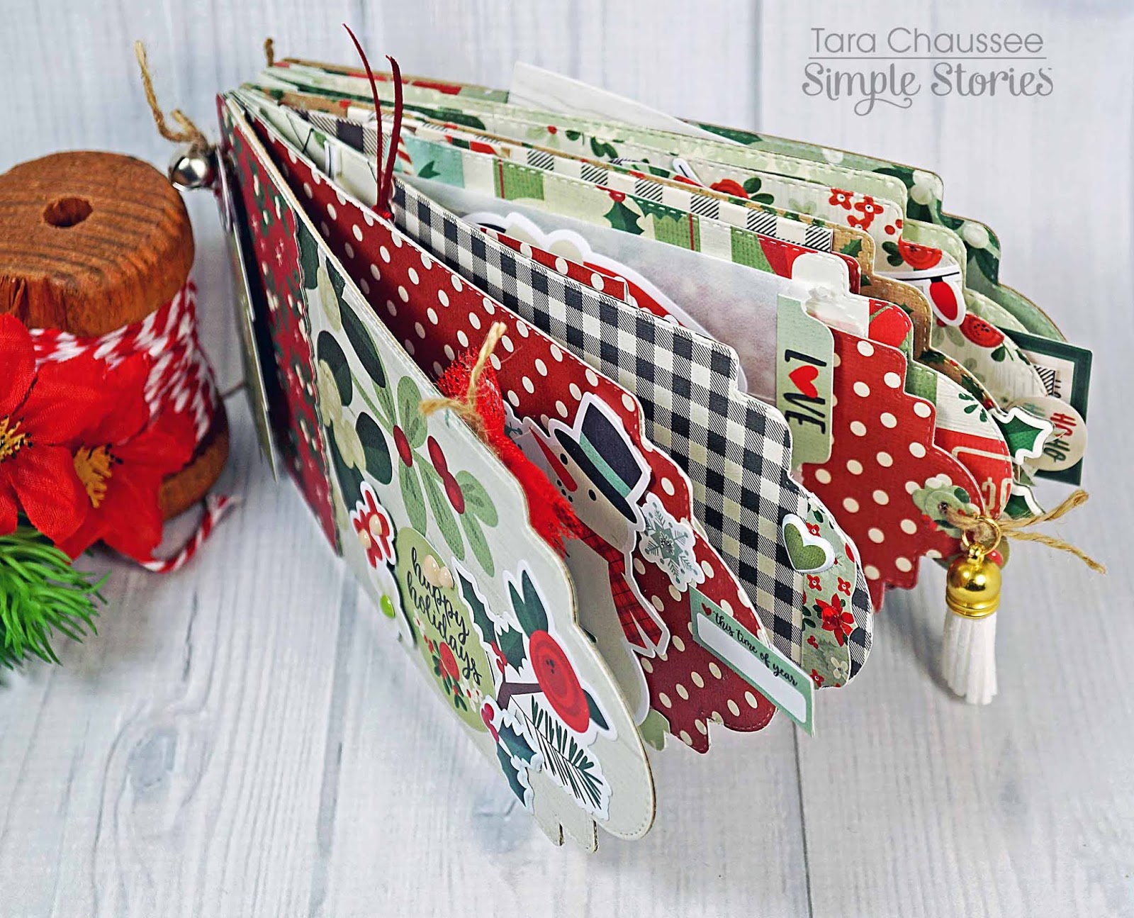 Secretbees Studio: Merry Mini Scrapbook!