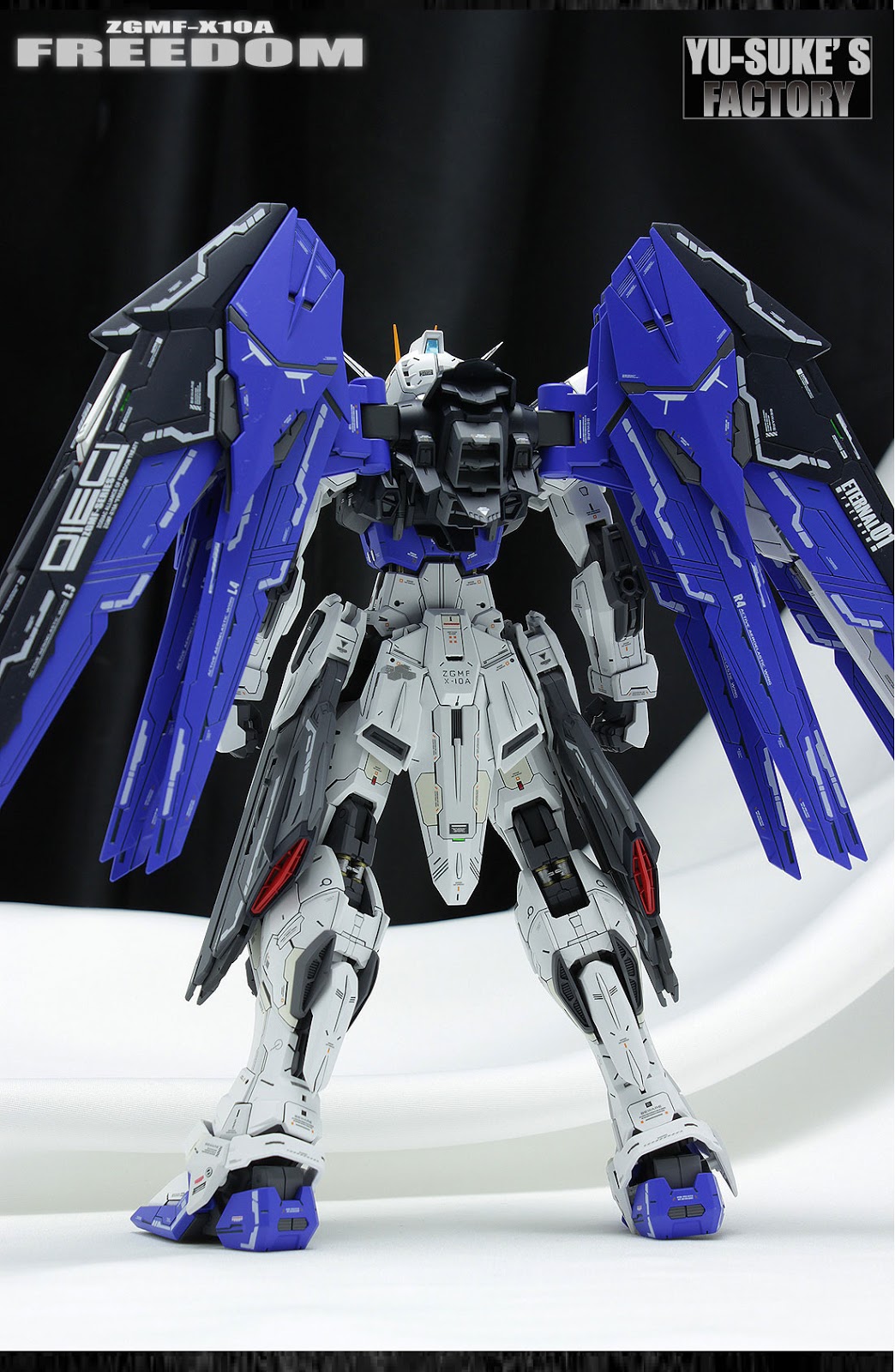 Custom Build: MG 1/100 Freedom Gundam Ver. 2.0 [Detailed]