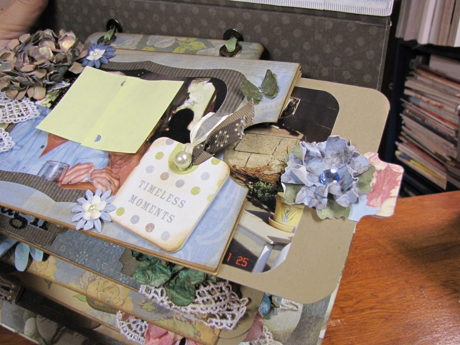 Jazzy Creations...: Paper Bag Flip Album