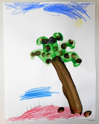 Tippytoe Crafts: Hand-Printed Palm Trees