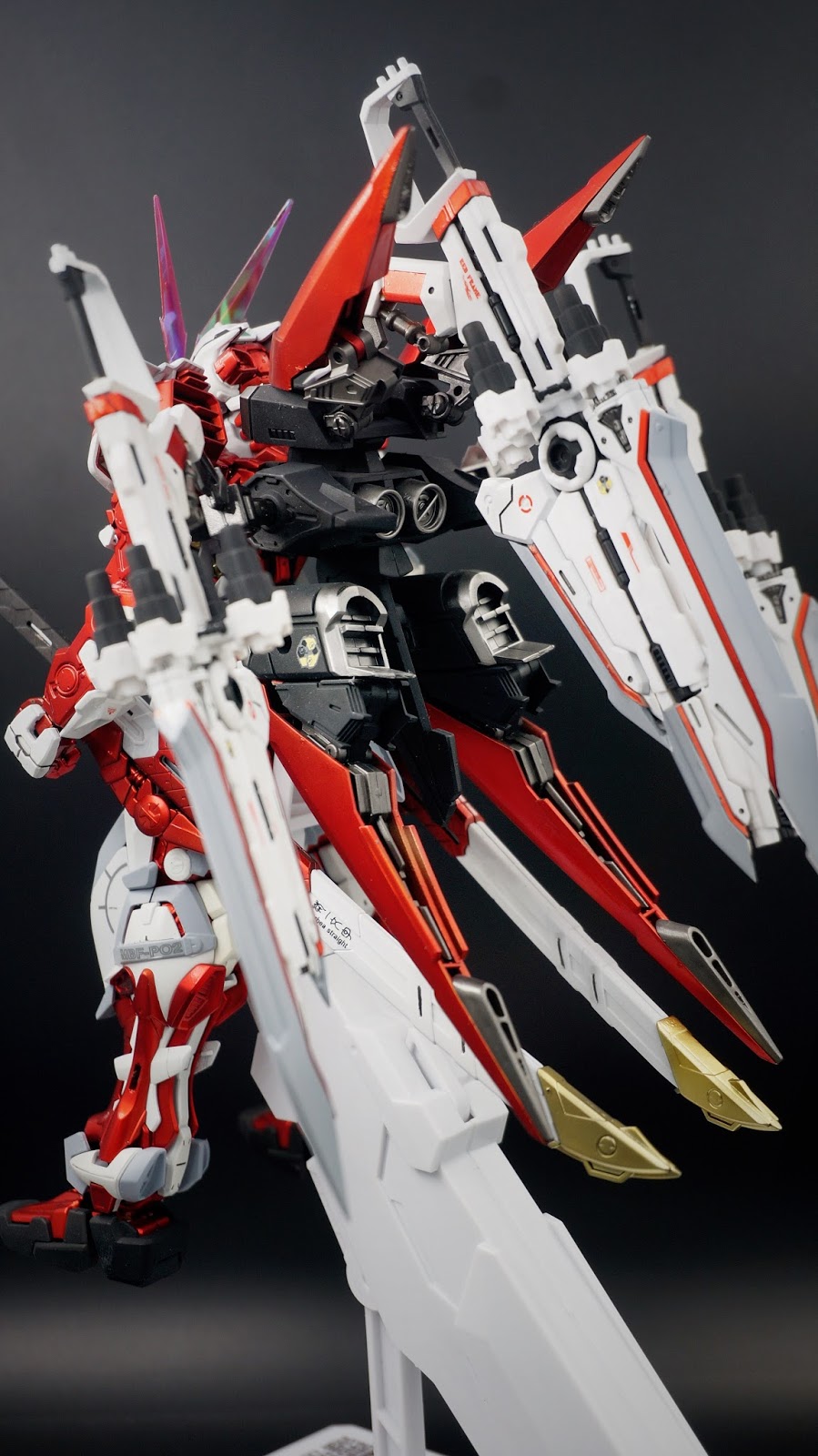 Custom Build: MG 1/100 Gundam Astray Red Dragon