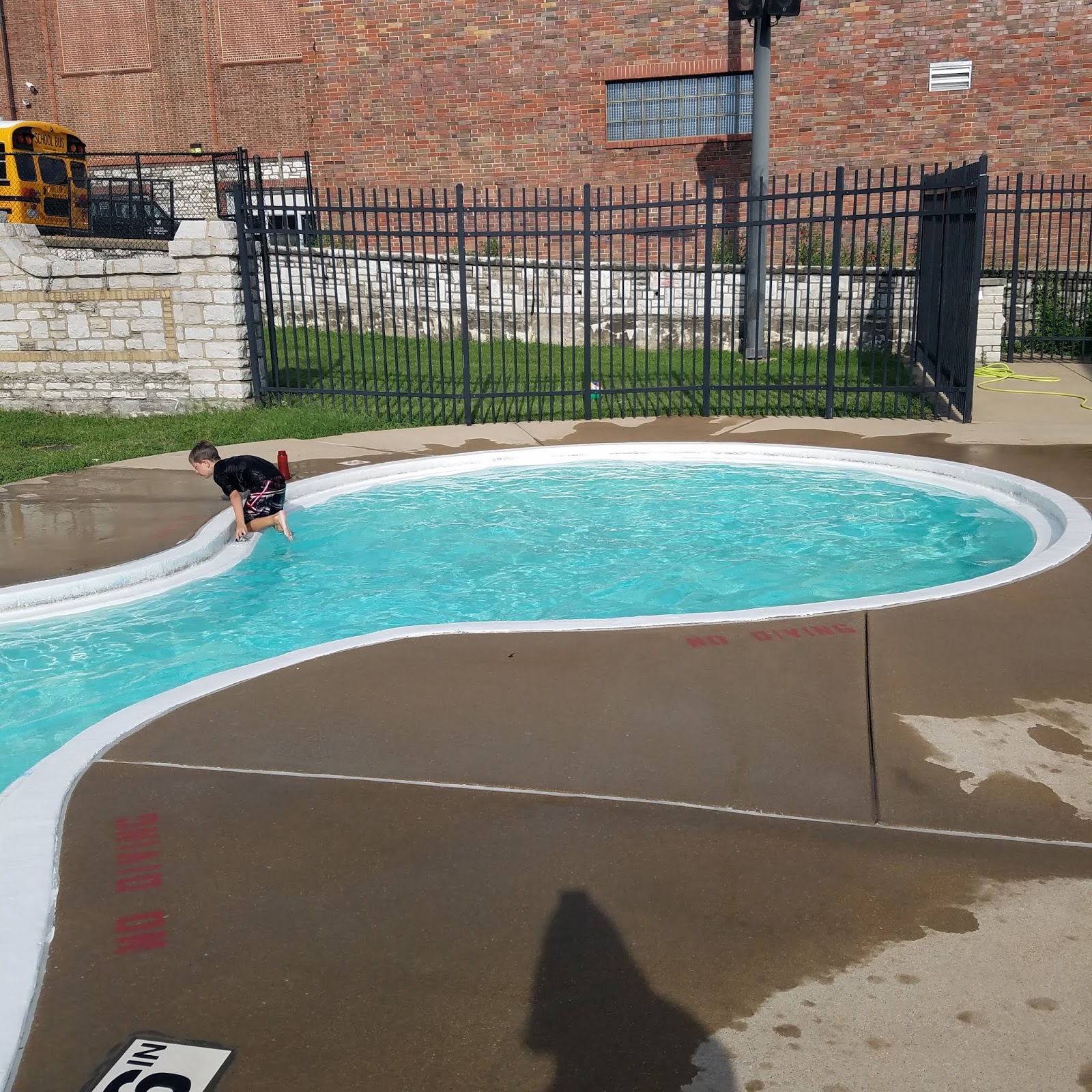 Play St. Louis: Maplewood Family Aquatic Center, Maplewood