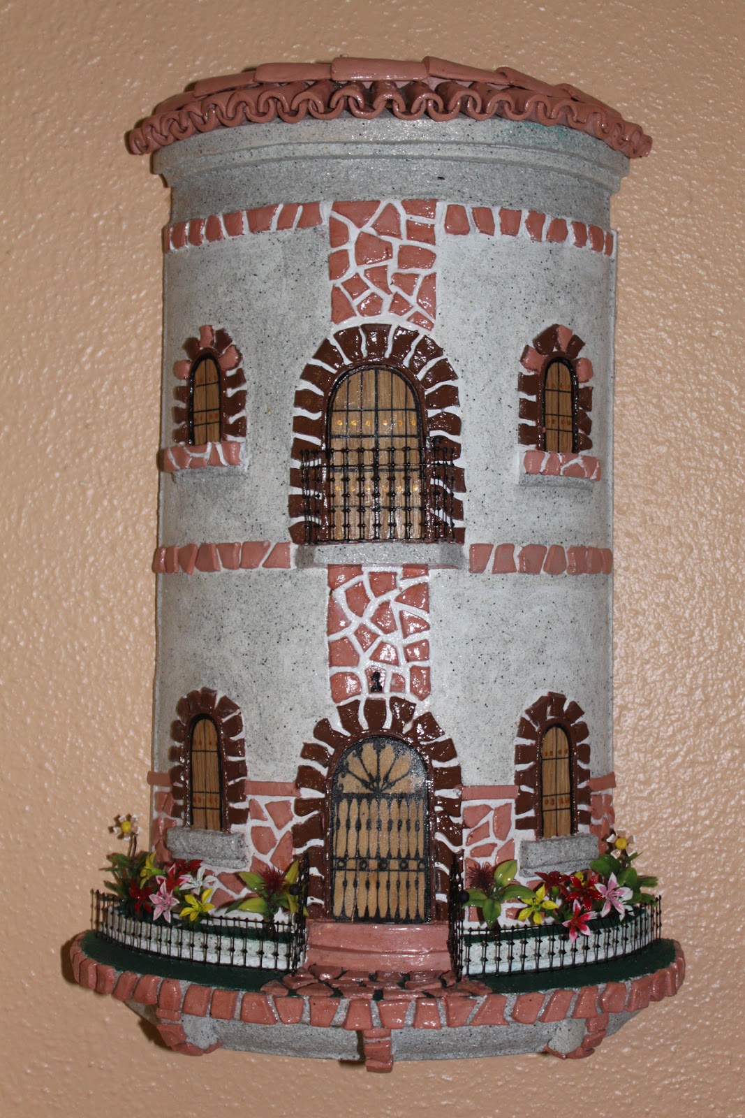 TEJAS DECORADAS HECHAS A MANO