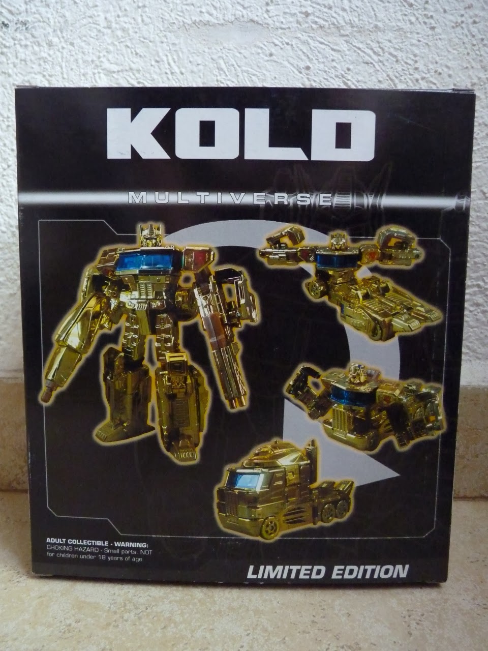 Underneath The Radar: Fast Forward: ¡3,300! KOLD Multiverse Gold OP LE-01