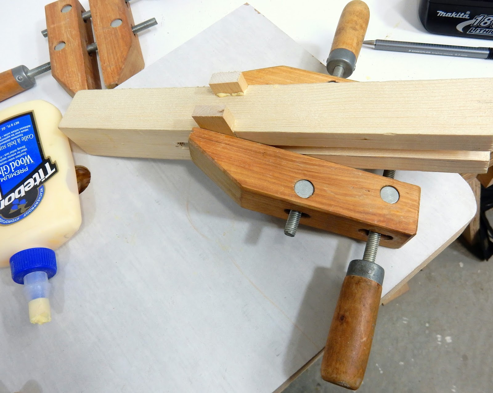 Jax Design: How to make a Spring gun