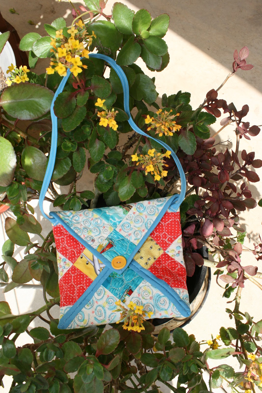 Buzzing and Bumbling: Tutorial:Leftover Block Envelope Bag
