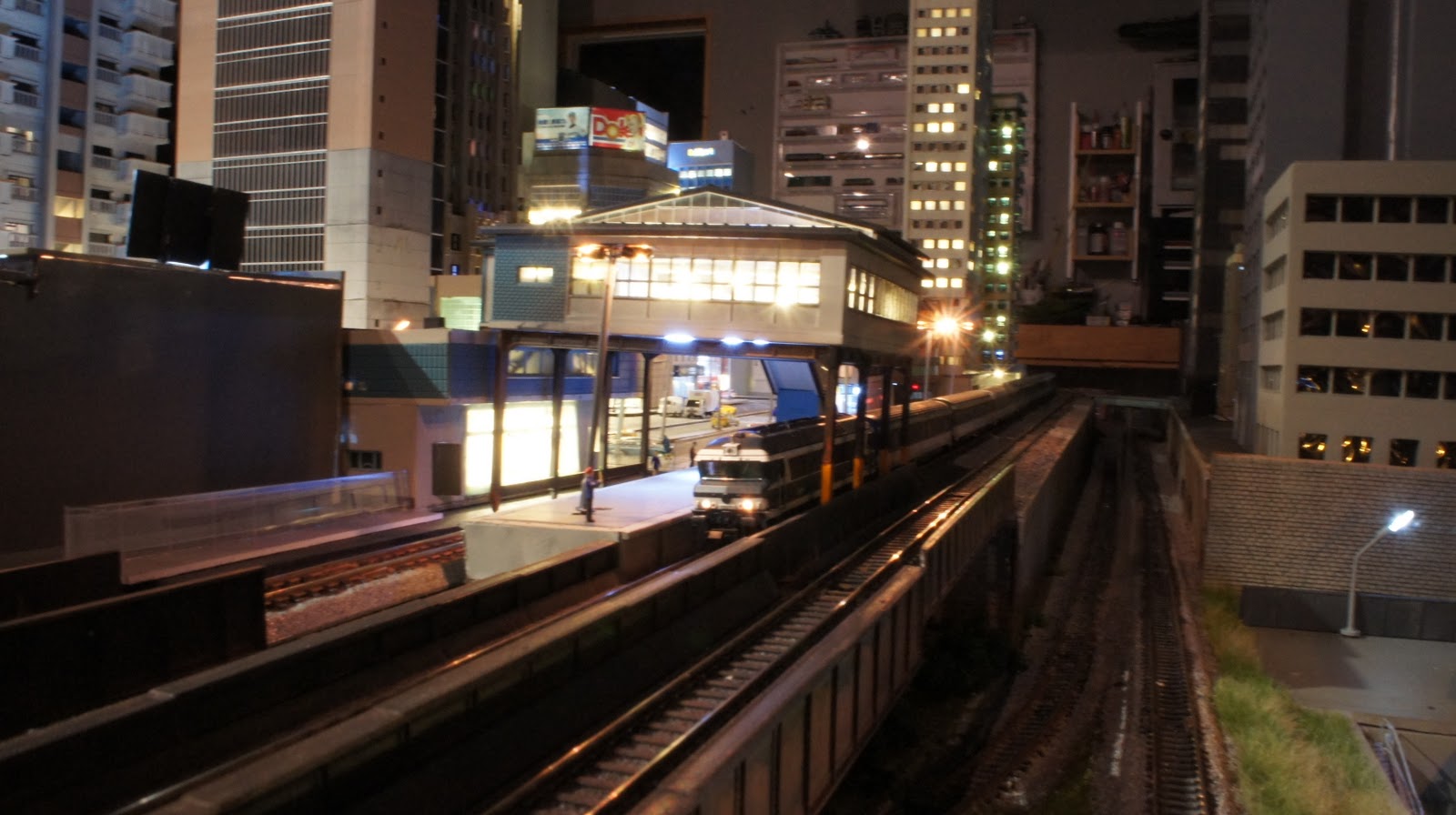 quinntopia - An N Scale blog: November 2011