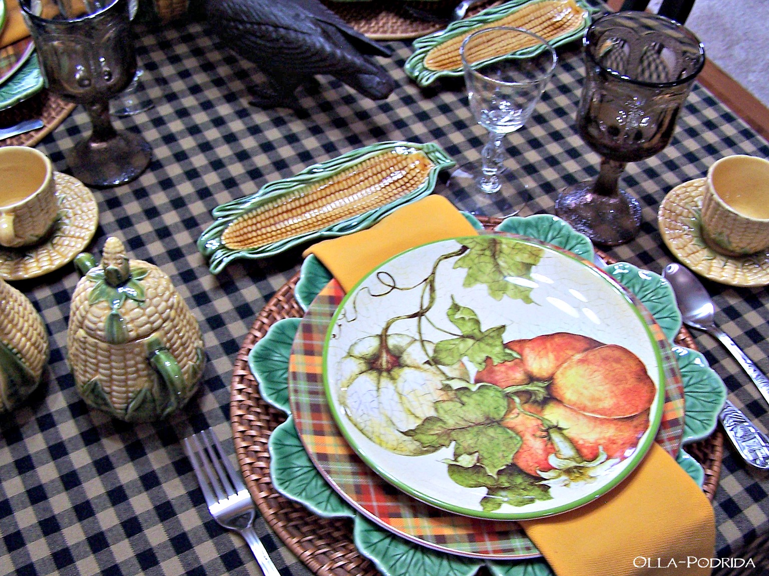 Olla-Podrida: Crow & Corn Tablescape