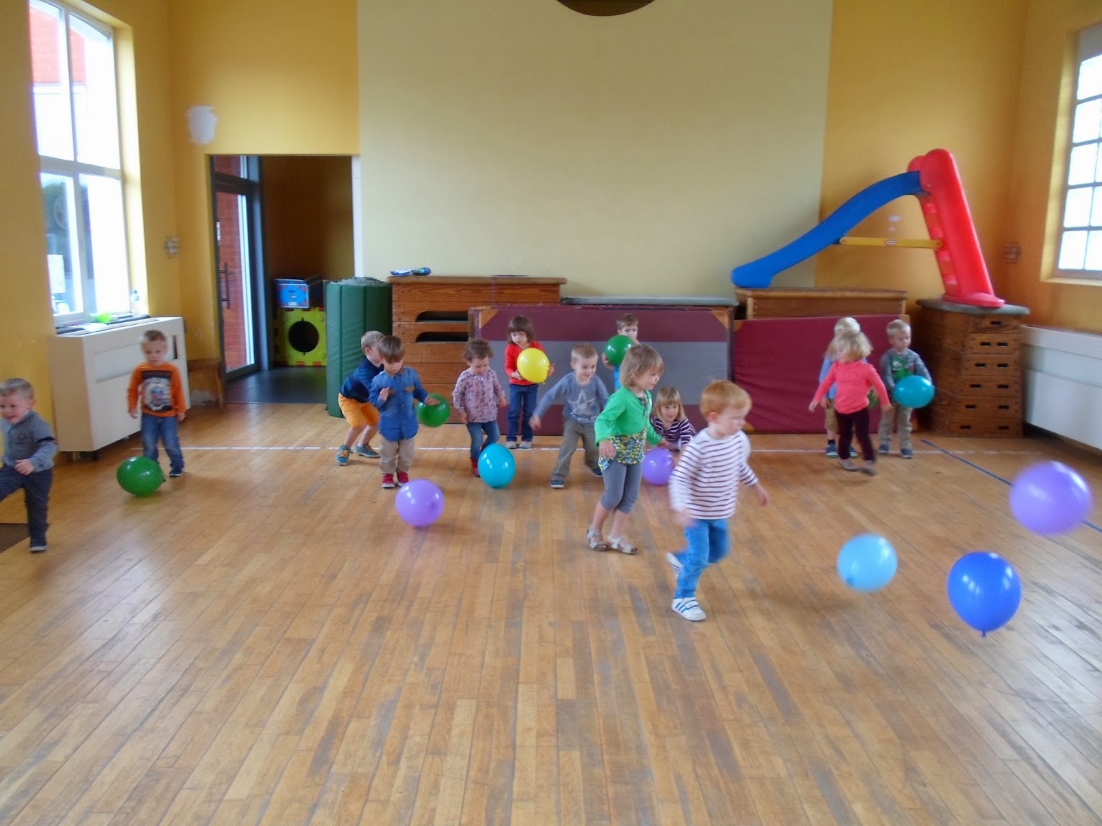 Welkom in de groene klas....: Thema ballen en ballonnen