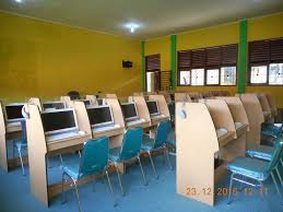 Lab Bahasa Terpercaya: Alasan Penting Membangun Lab Multimedia