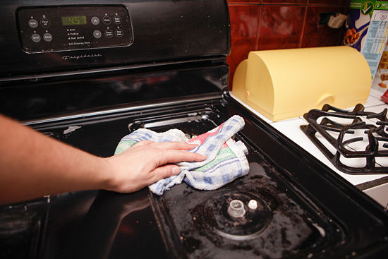 Get It Fixed: Cleaning Your Gas Stove and Oven