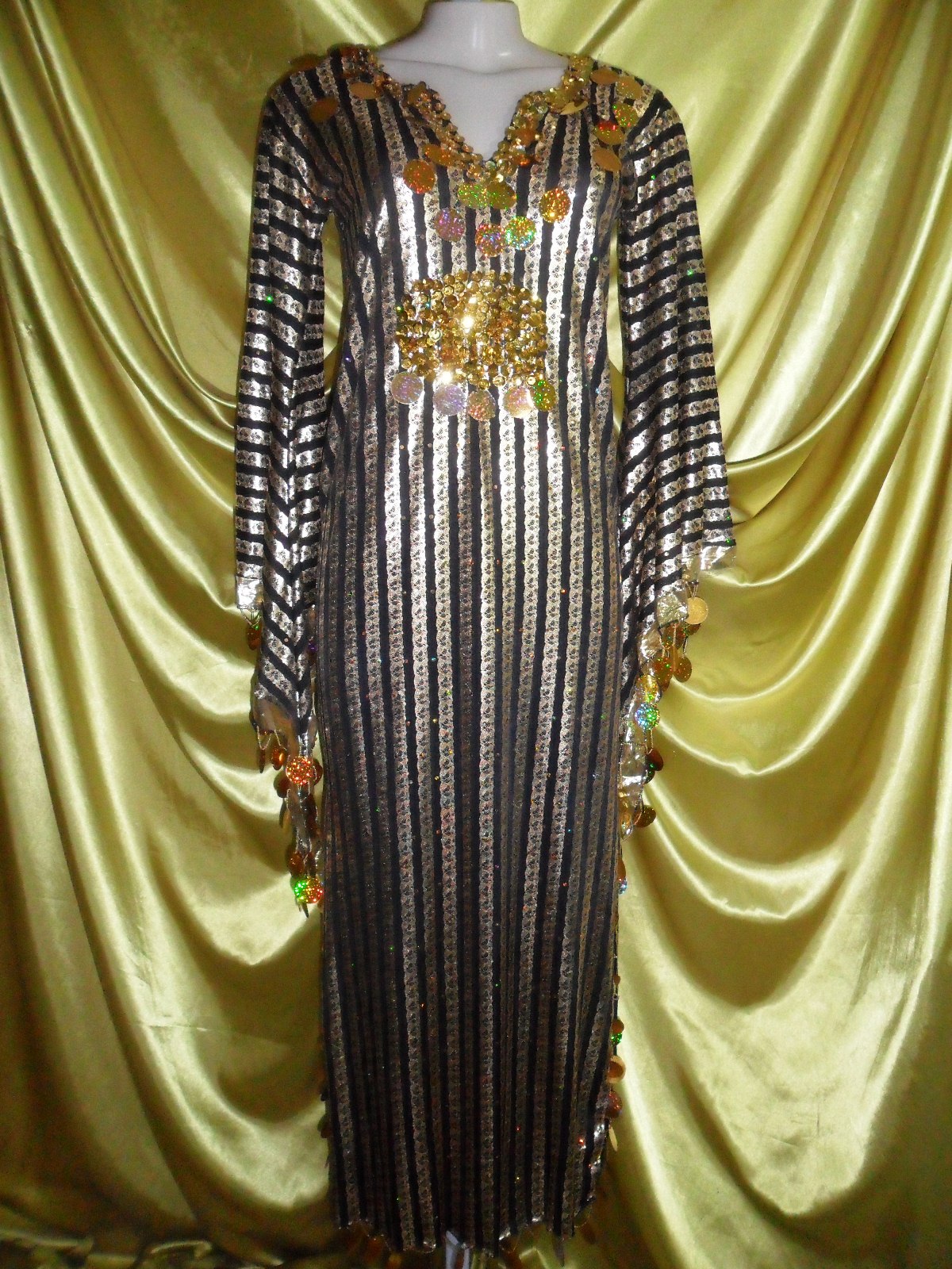 Atelier Yasmin Hassanein - Trajes para Dança do Ventre - Bellydance ...