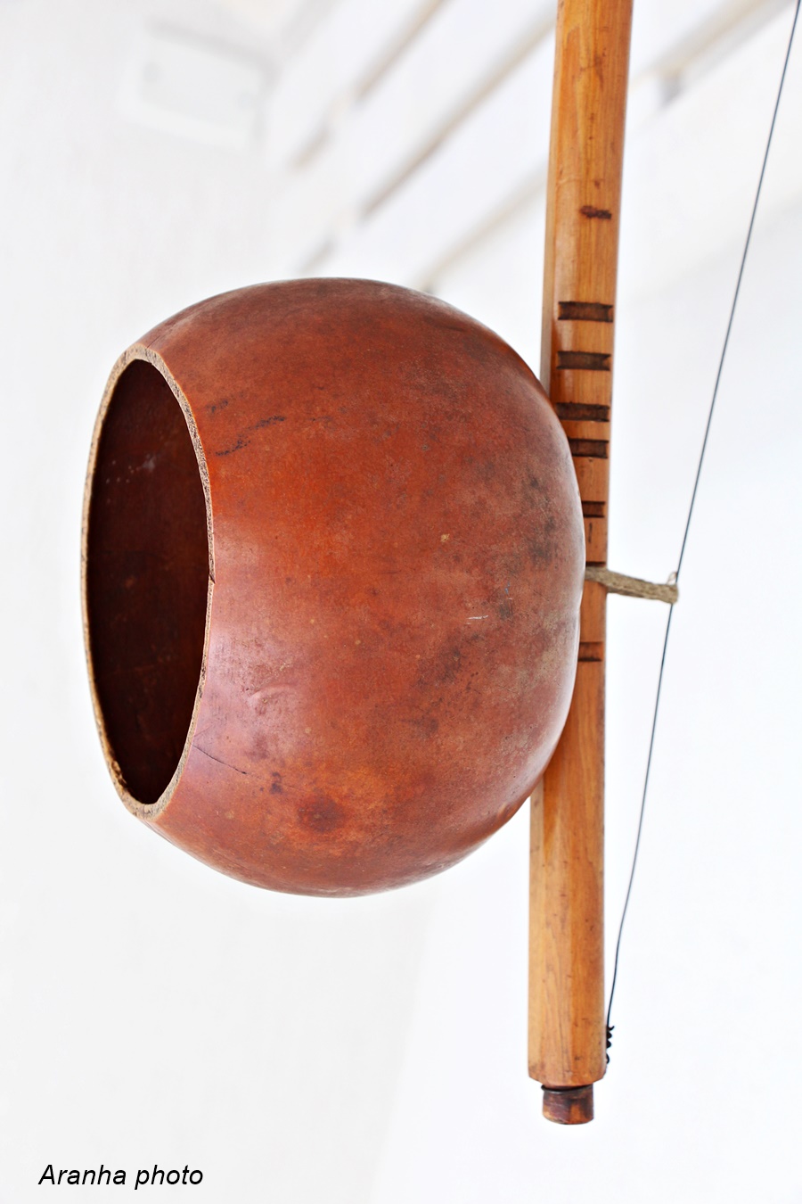 CAPOEIRANEWS: BERIMBAU AFINADO EM DÓ, RÉ OU SOL