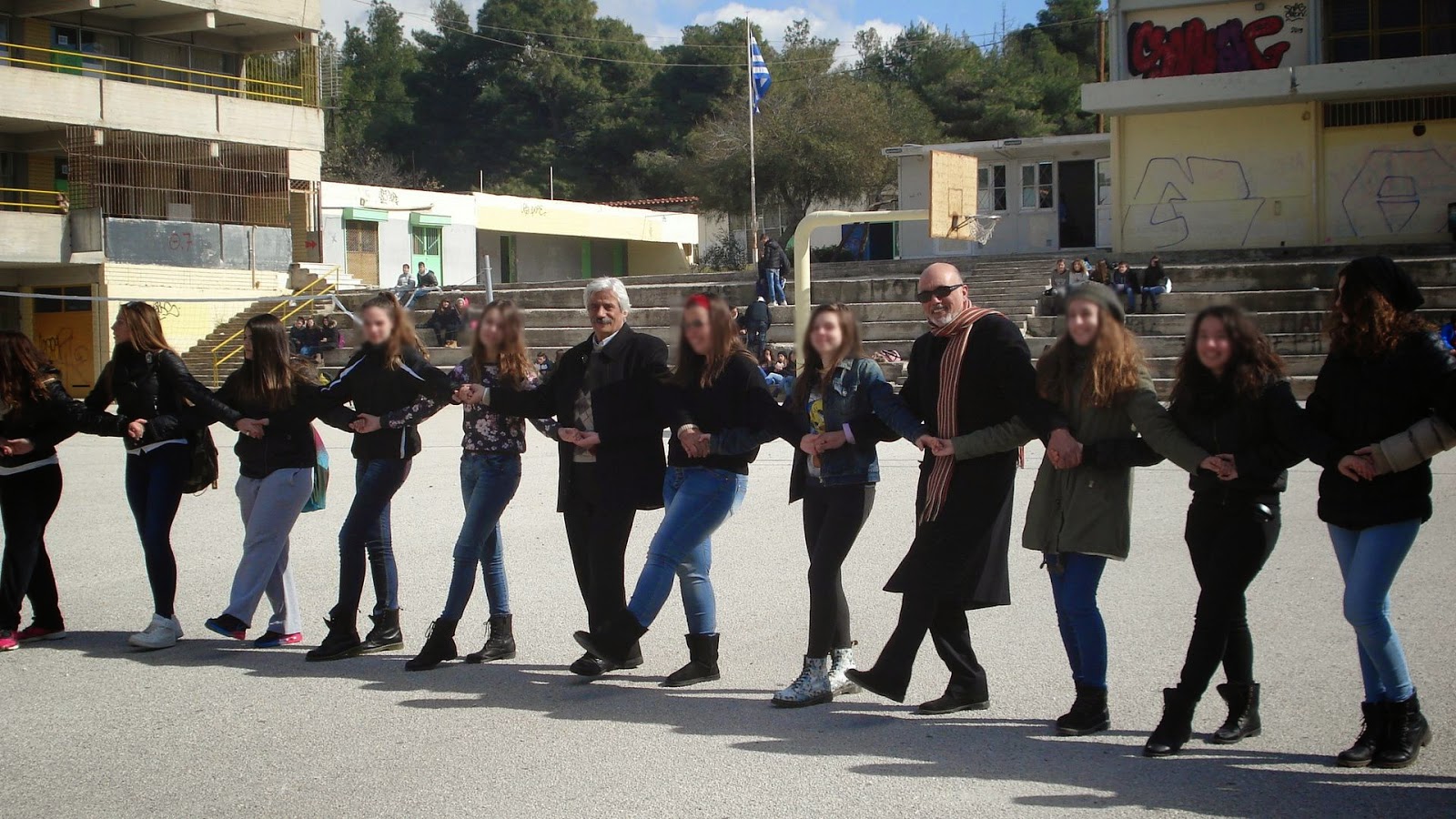 FILO(Β)LOGOS Μυτάκειον Ιστολόγιον: Φεβρουαρίου 2015