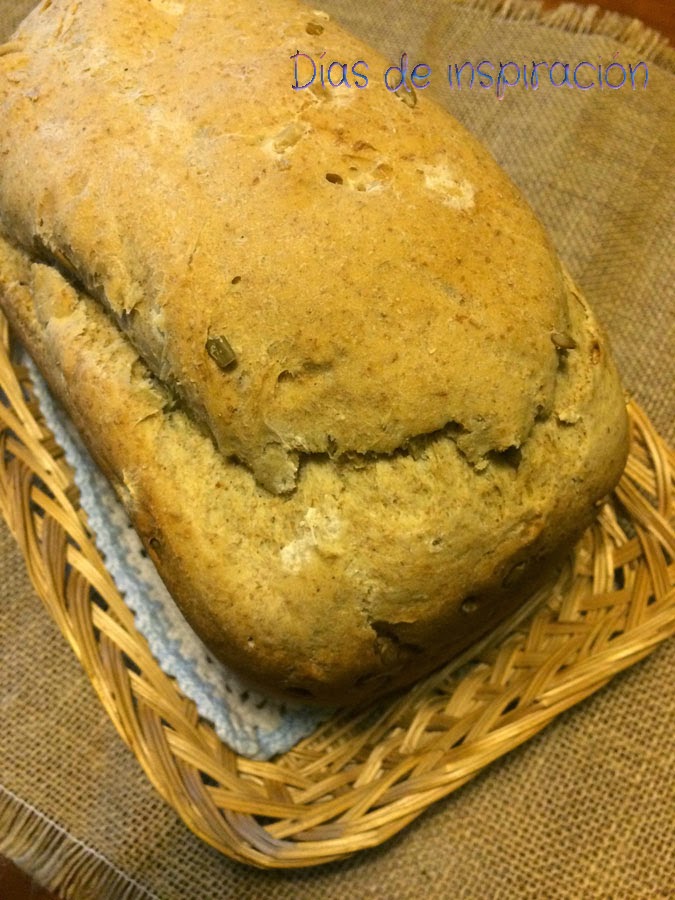 Días de Inspiración: Pan integral de pipas con panificadora.