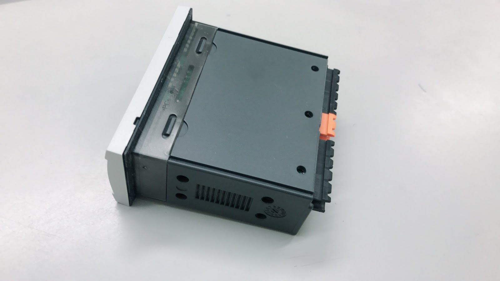 CAREL IR33 泛用型四段溫度控制器－益成自動控制-痞客邦｜痞客邦