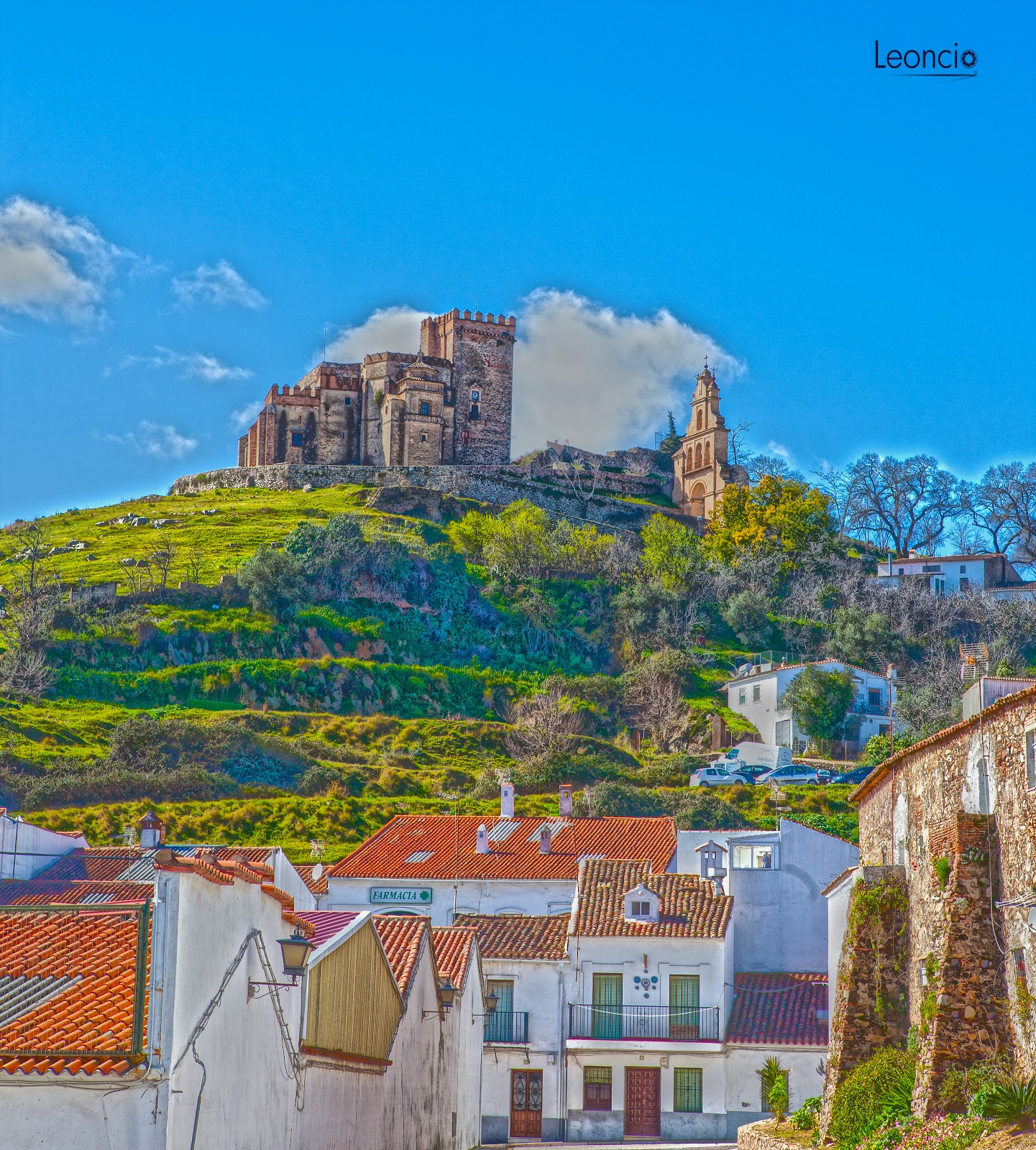 FOTOGRAFÍA Y NATURALEZA EN ANDALUCÍA: CASTILLO DE ARACENA-HUELVA ( HDR )