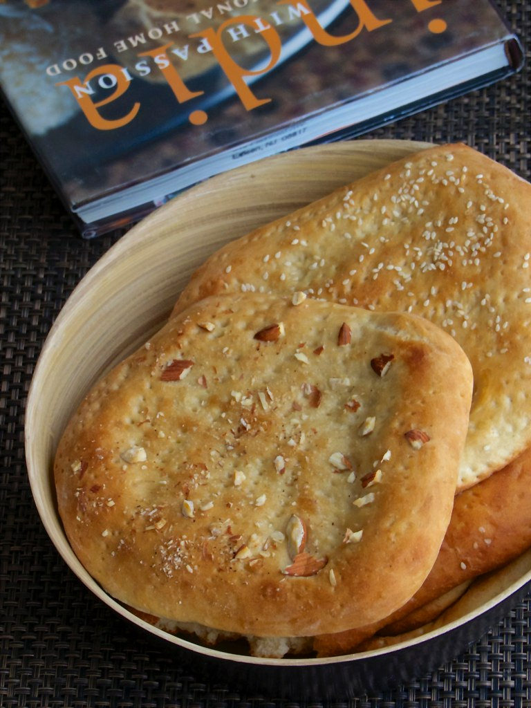 THE MAGIC SAUCEPAN: Sheermal - A sweet Kashmiri Bread