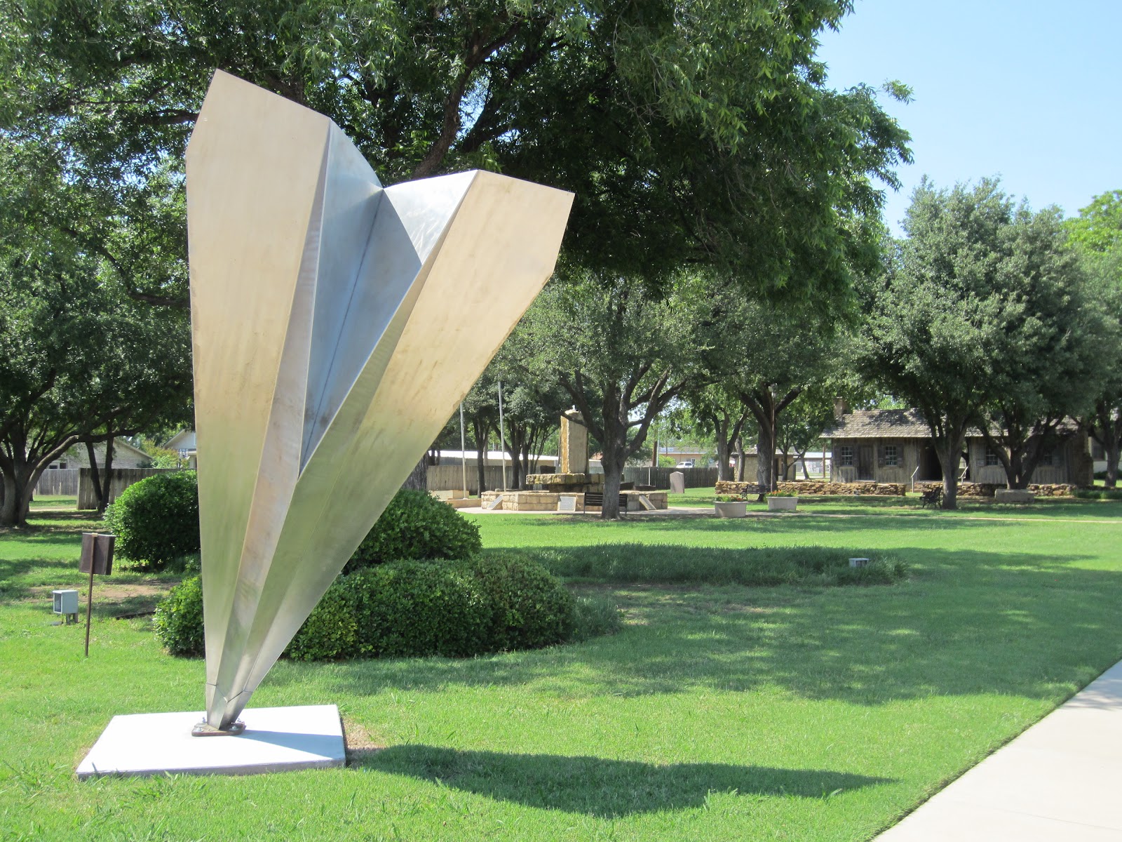 art : Albany, Texas Outdoor Sculpture Show