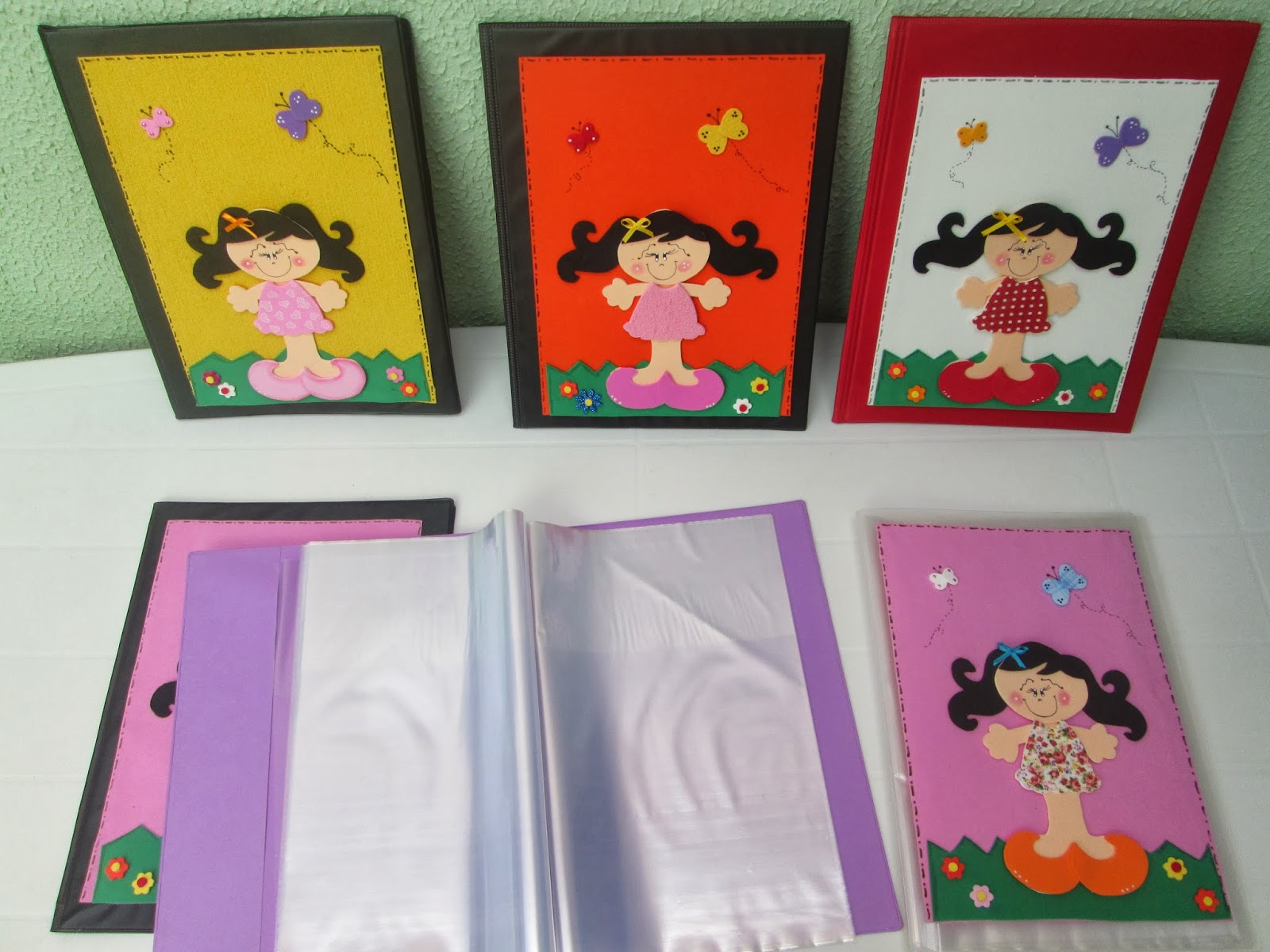 Paty Artesanato em E.V.A: Pasta catálogo