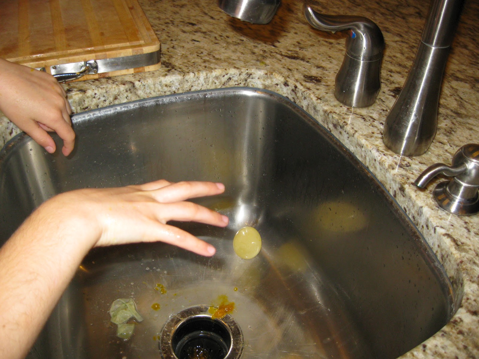 Solagratiamom: Expanding Egg/Shrinking Egg Experiment