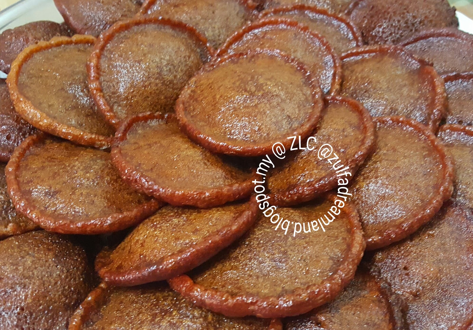 ZULFAZA LOVES COOKING: Kuiih cucur jawa aka mexican hat aka penyaram